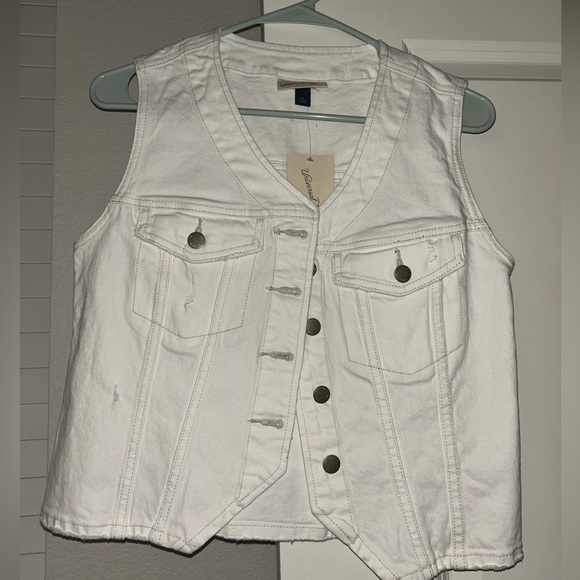 Target | Tops | White Denim Vest | Poshmark
